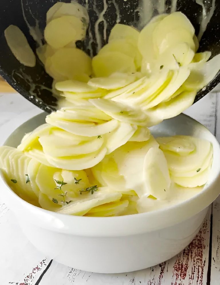 Super Creamy Double Cheese Potato Gratin - Home Cooks World